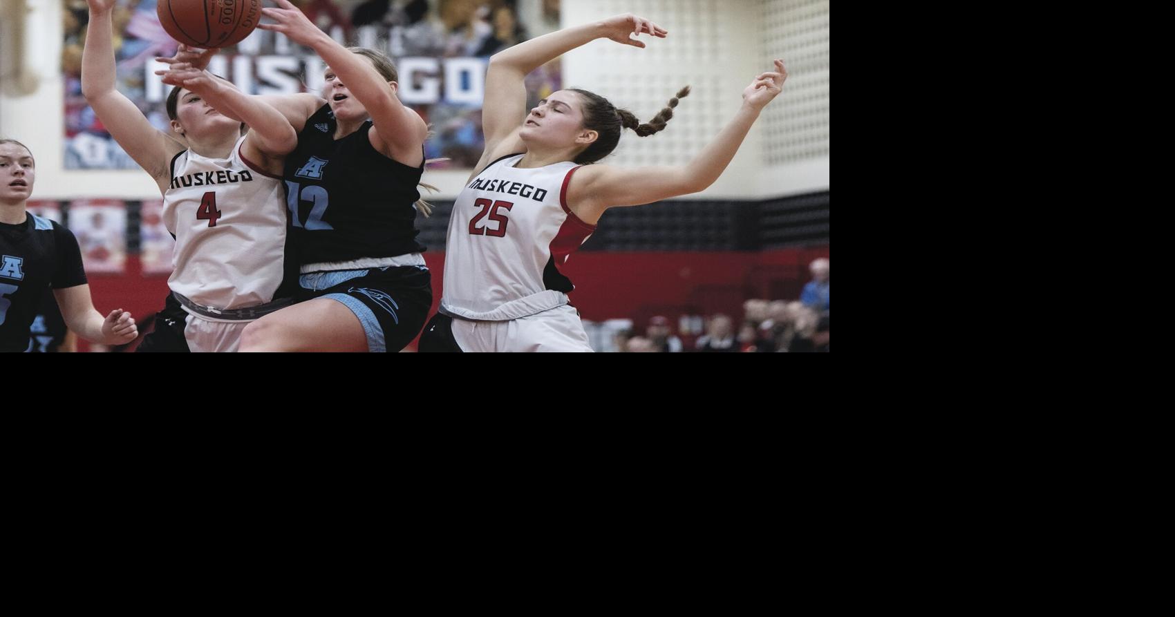 Arrowhead vs. Muskego prep girls basketball - 02/08/2024 | Waukesha County Slideshows | gmtoday.com