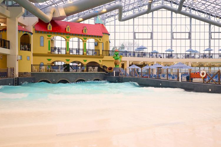 largest indoor wave pool