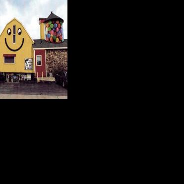 Smiley Barn returns in the fall | Business | gmtoday.com