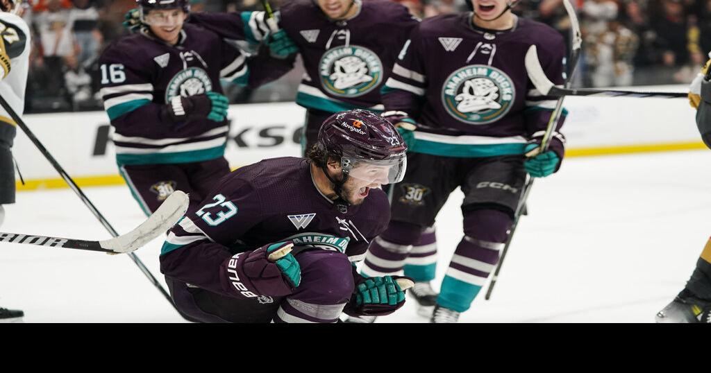 Ducks score 4 goals in 3rd period, hand Golden Knights first regulation ...