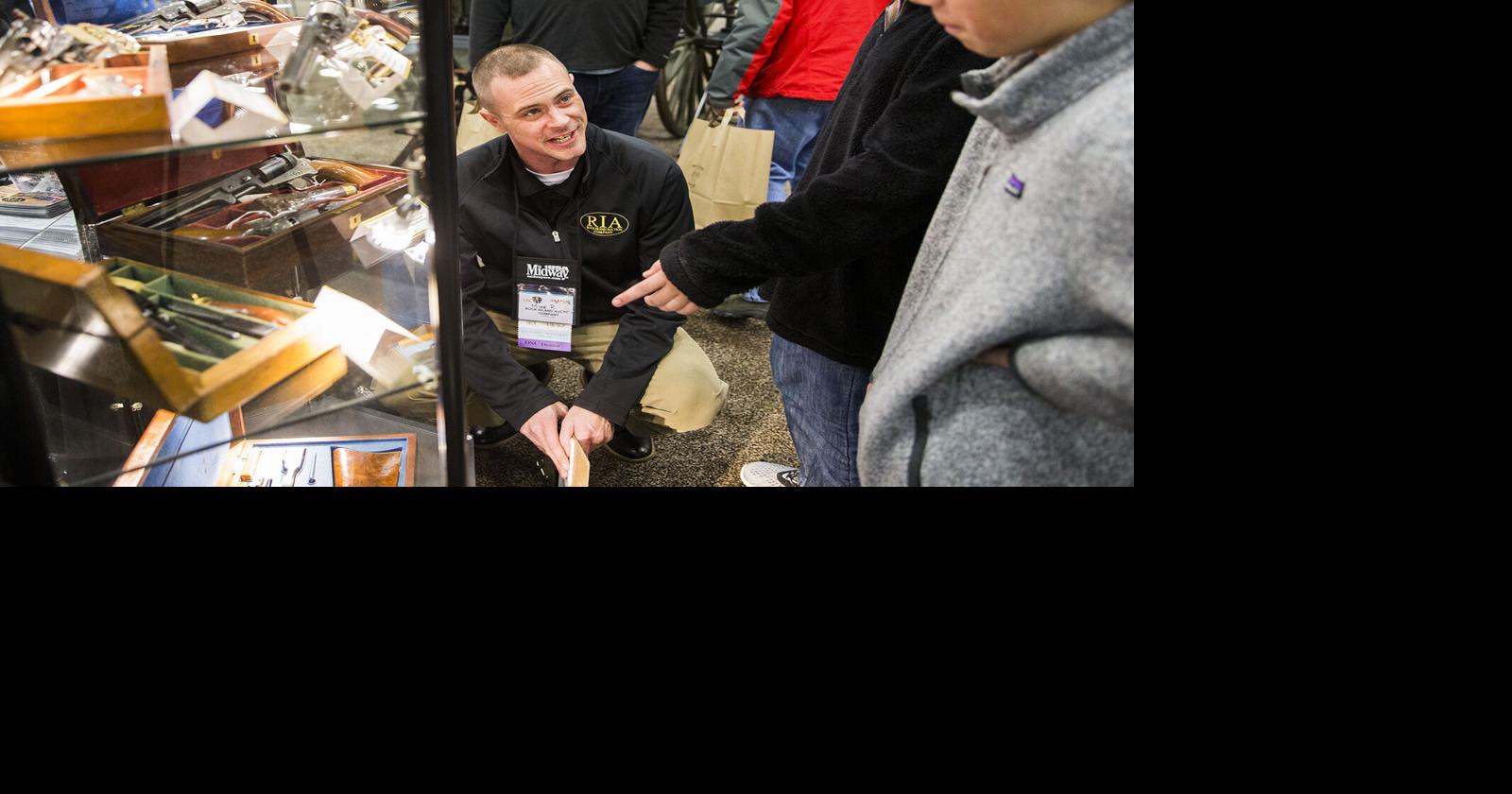 Illinois firearms auctioneer expanding to Texas for ‘the best gun ...