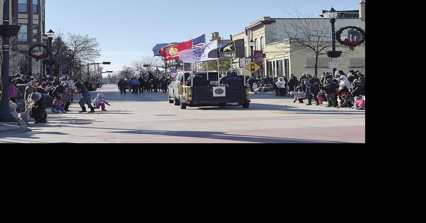 Grafton’s 44th annual Christmas Parade draws thousands | Ozaukee County ...
