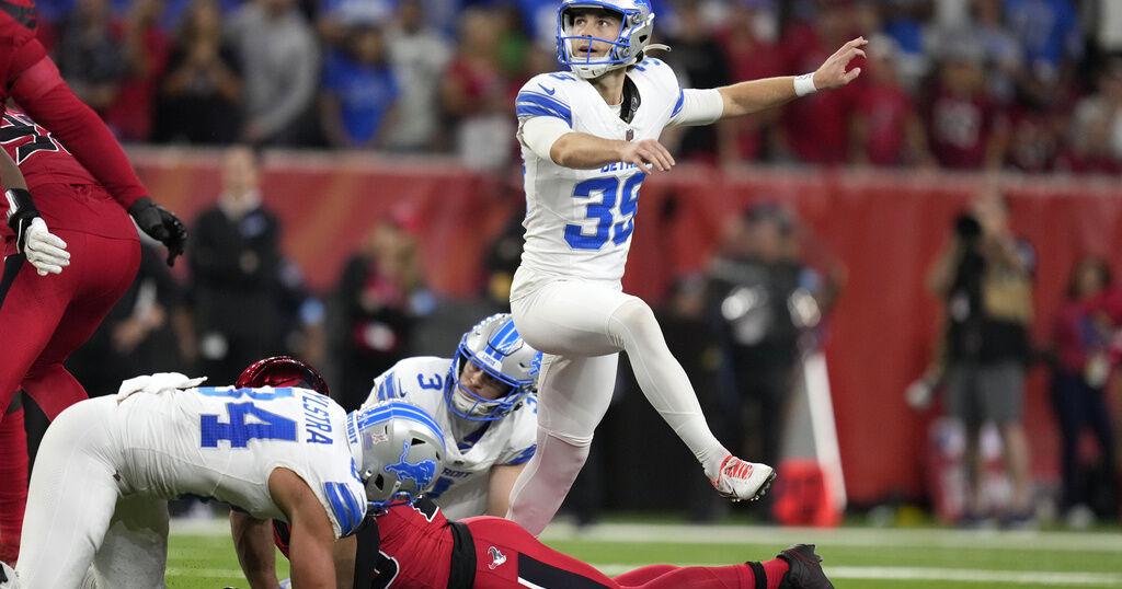 Jake Bates makes 52-yarder at buzzer, Lions overcome Goff's 5 INTs to ...