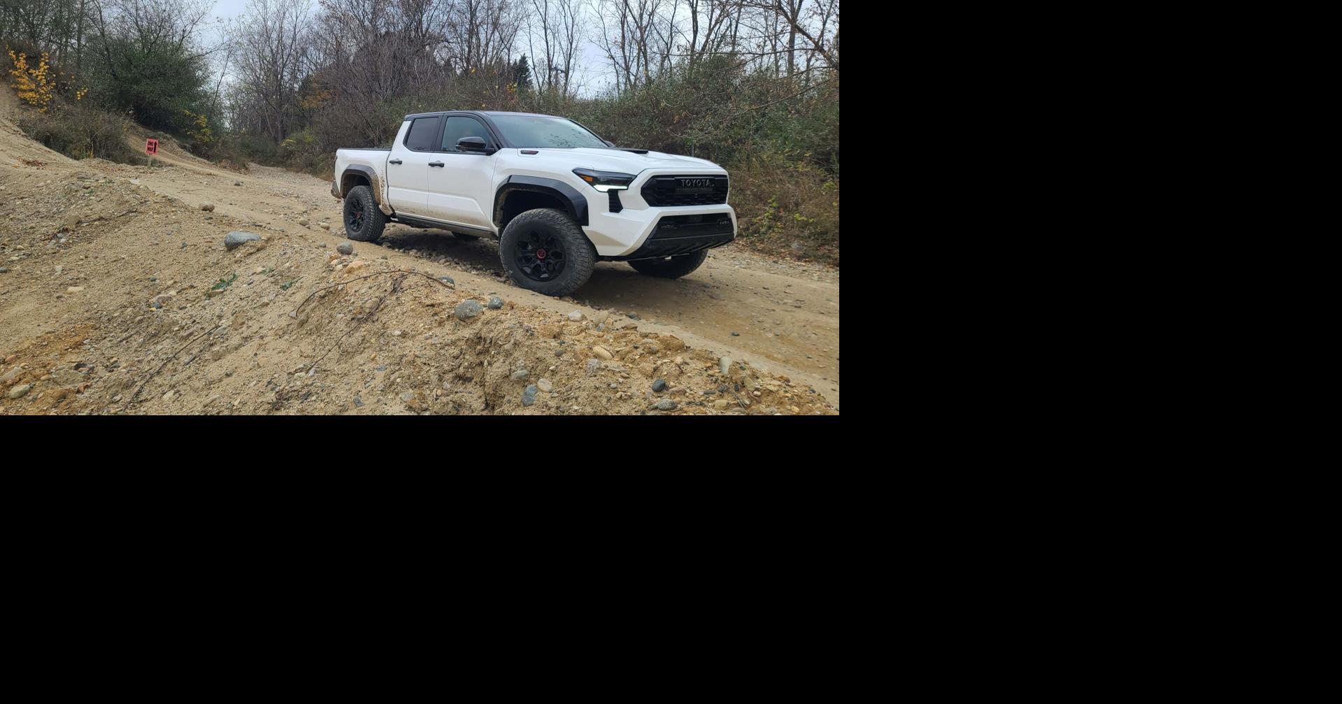 Auto review: Dirt fight, Ford Ranger Raptor vs. Toyota Tacoma TRD Pro ...