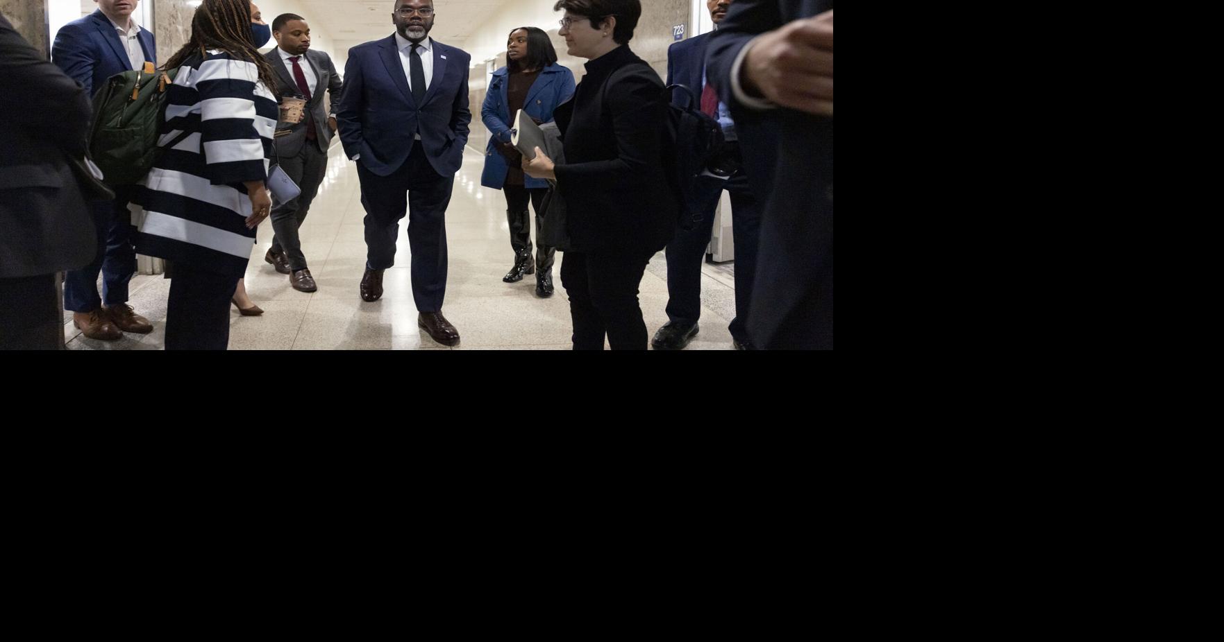 Justice Department investigating Chicago Mayor Brandon Johnson for alleged racially motivated ...