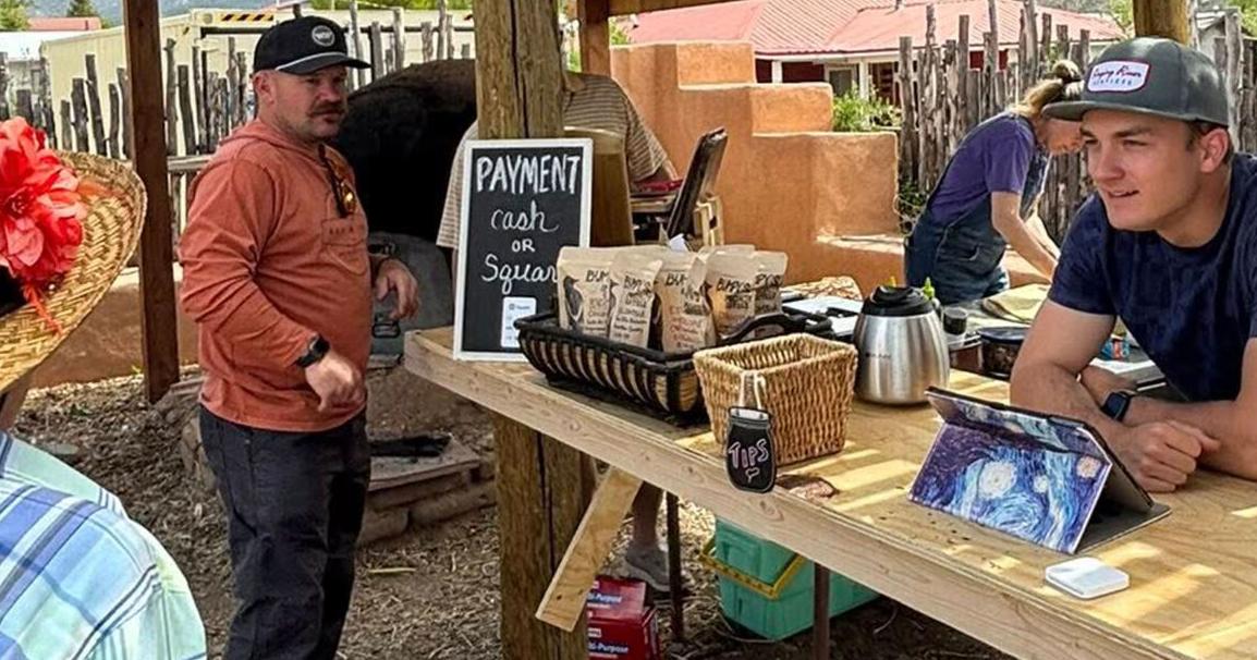 Church Works and Shares Gospel in Farmer's Market | Church News | gobnm.com