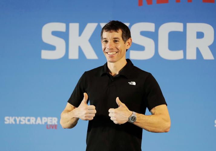 Alex Honnold completes free solo climb of Taipei 101