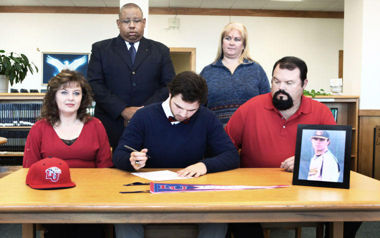 G.W.'s Bivens signs NLI to play baseball at Liberty