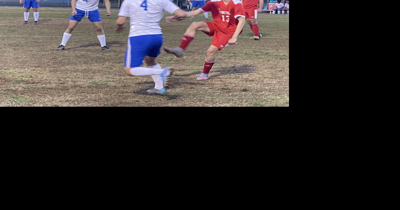 Tunstall holds on for 2-1 victory over Wildcats