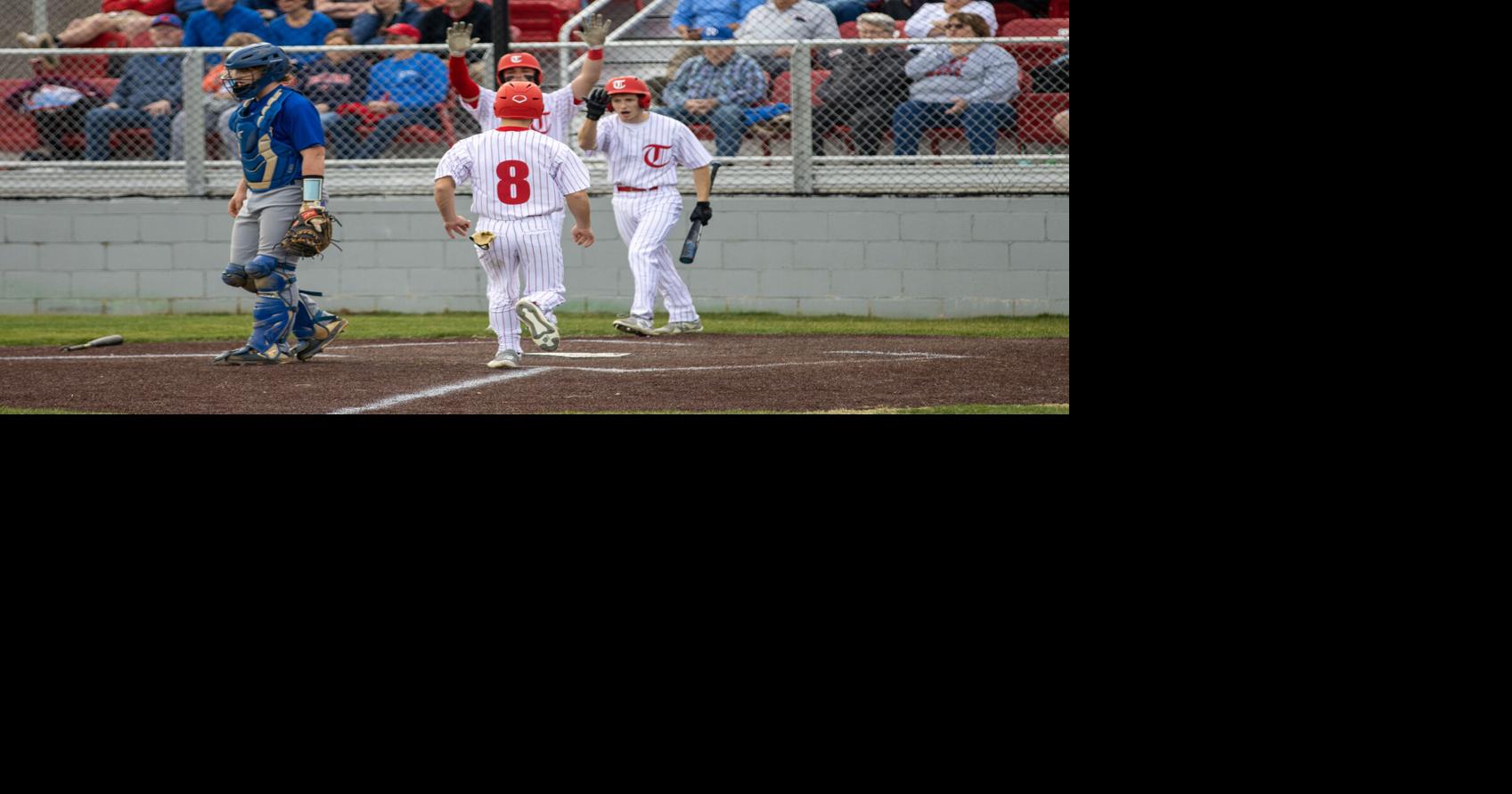 Hitting, pitching leads Trojans in shutout victory