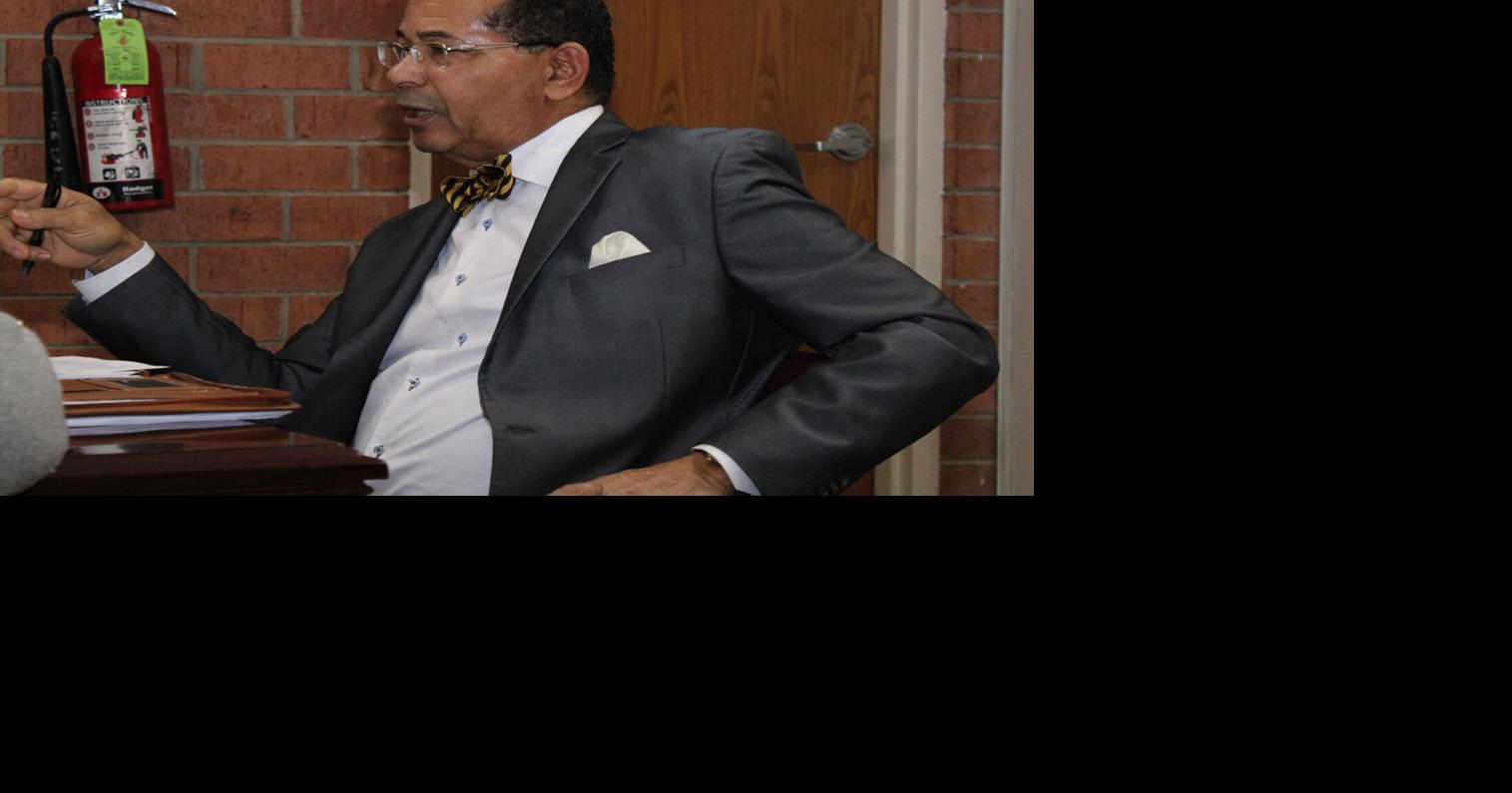 Robert Tucker reelected as chair of supervisors