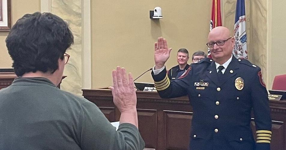 Chris Wiles sworn in as police chief in Danville
