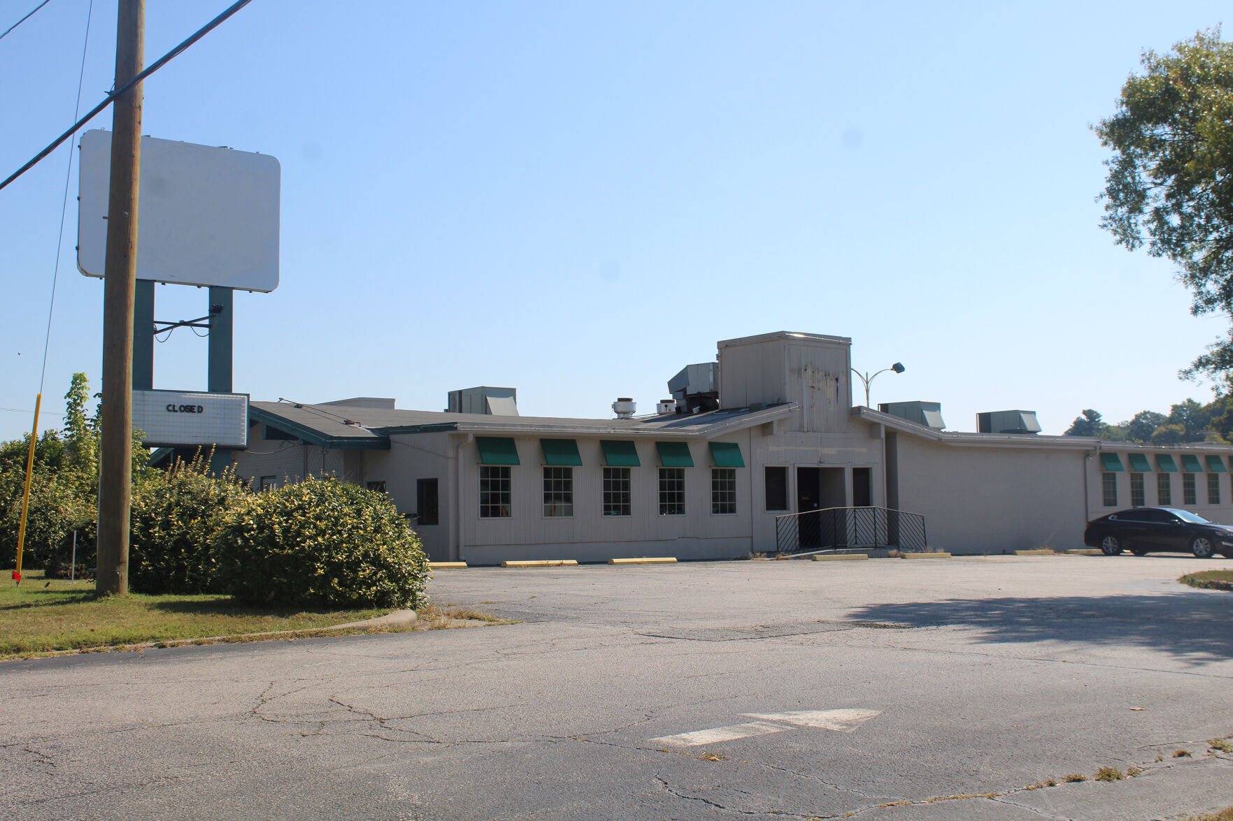 The former Western Sizzlin building in Danville was sold. Here's what ...