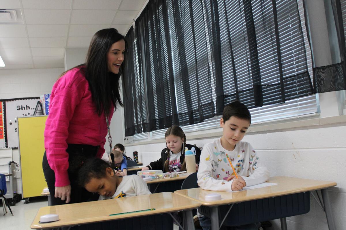 Kentuck teacher saves choking first grader: