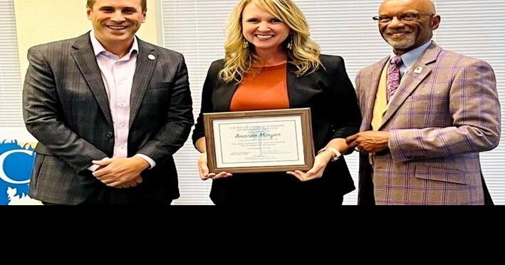 Munyan completes SC Economic Development Institute program | News ...