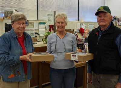 Friends of the Library announces pie raffle winners | News | golaurens.com