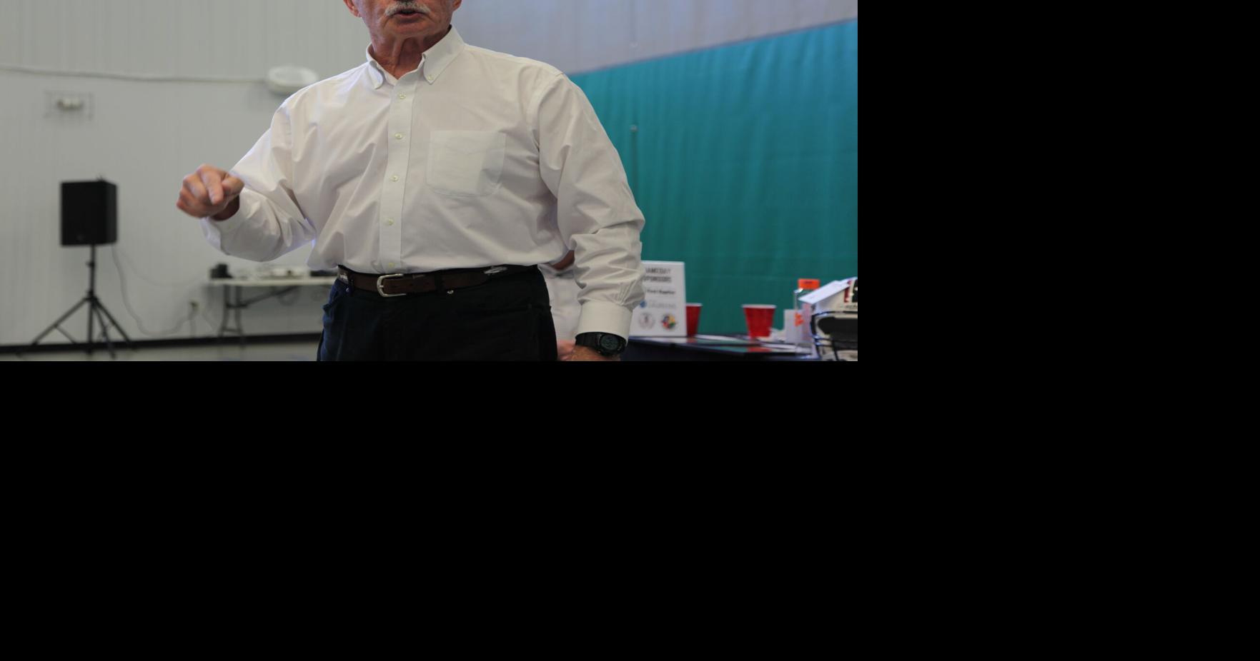 Photos: Coach Mike Ayers speaks at Laurens County Touchdown Club ...
