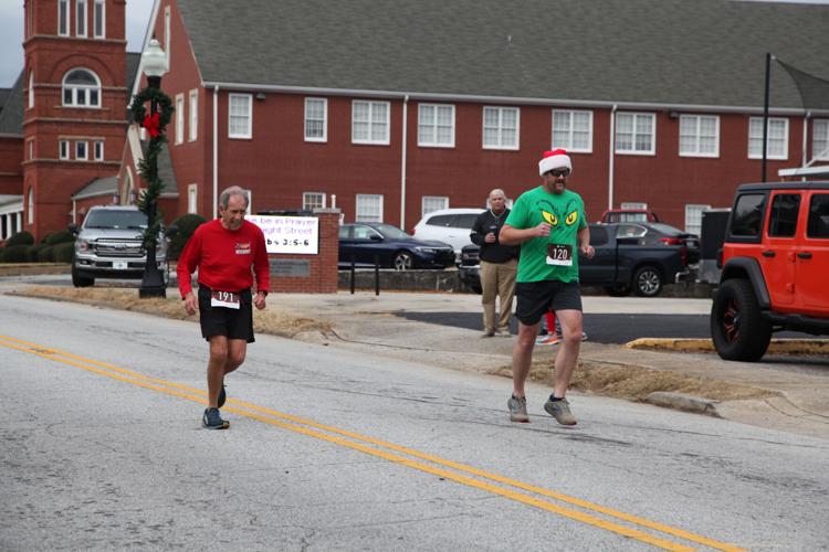Reindeer Run returns for 25th anniversary | News | golaurens.com