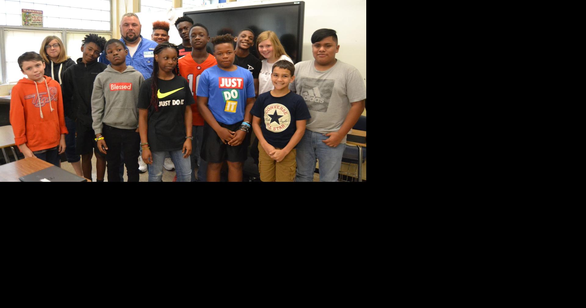 LMS eighth graders learn of a truck driver's life | News | golaurens.com