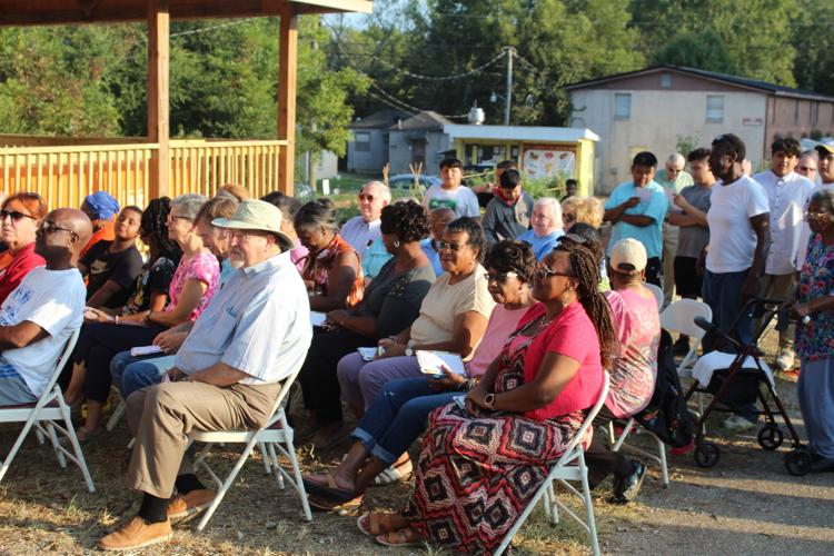 Clinton community garden opens new pavilion | GoClinton.com | golaurens.com