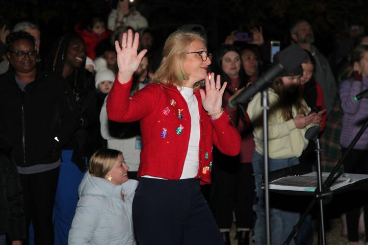 Photos: Clinton Christmas Tree Lighting | News | golaurens.com