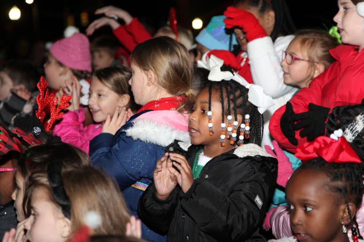 Photos: Clinton Christmas Tree Lighting | News | golaurens.com