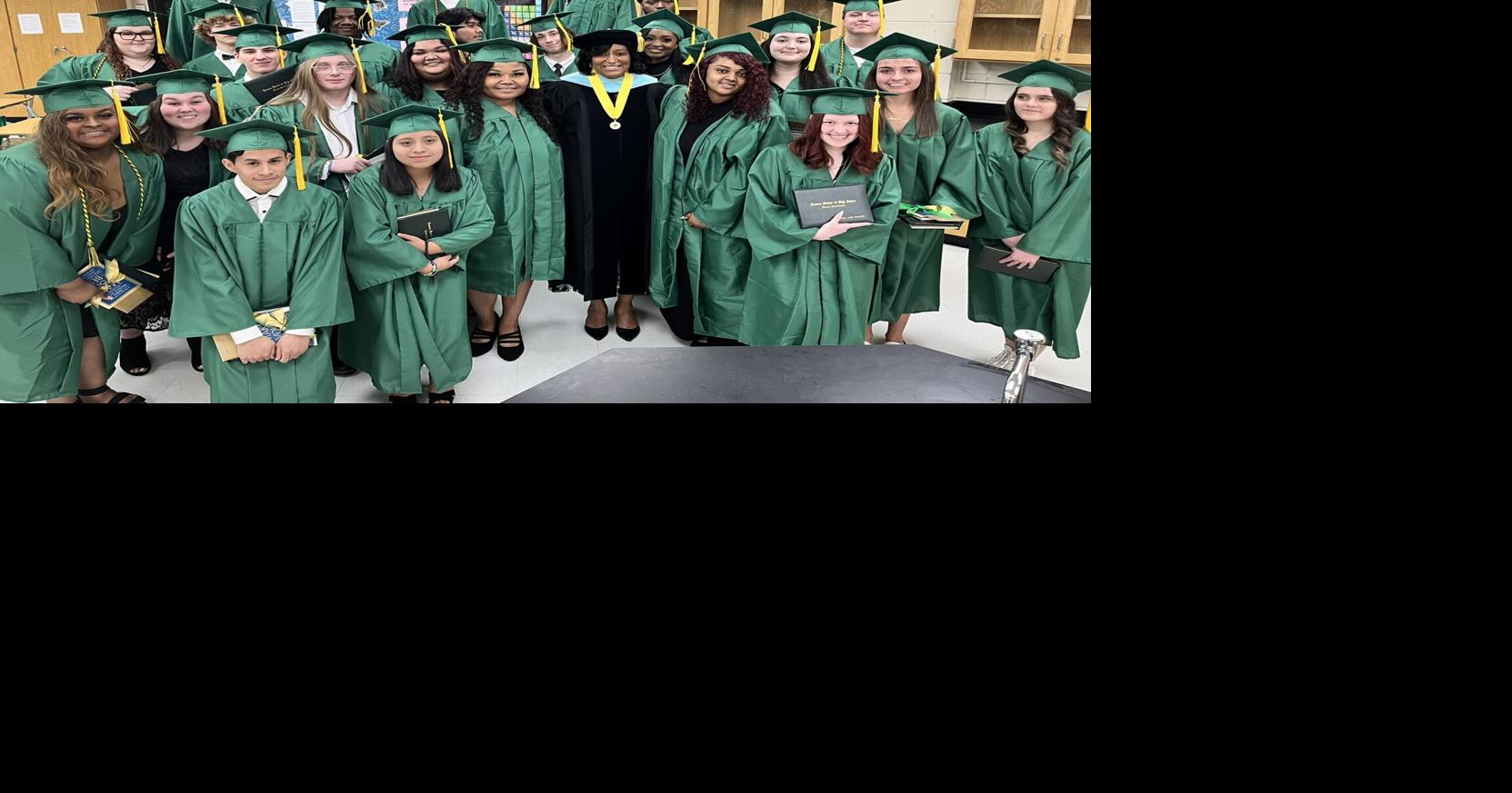 LDHS confers diplomas to 37 graduates at winter graduation | News ...