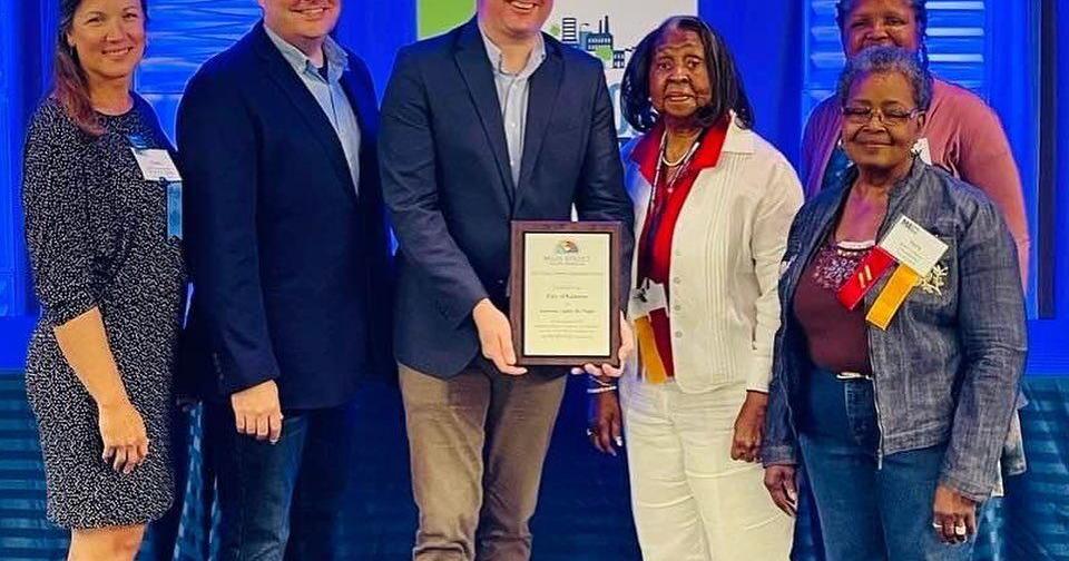 Laurens Lights the Night receives top honor from Main Street South ...
