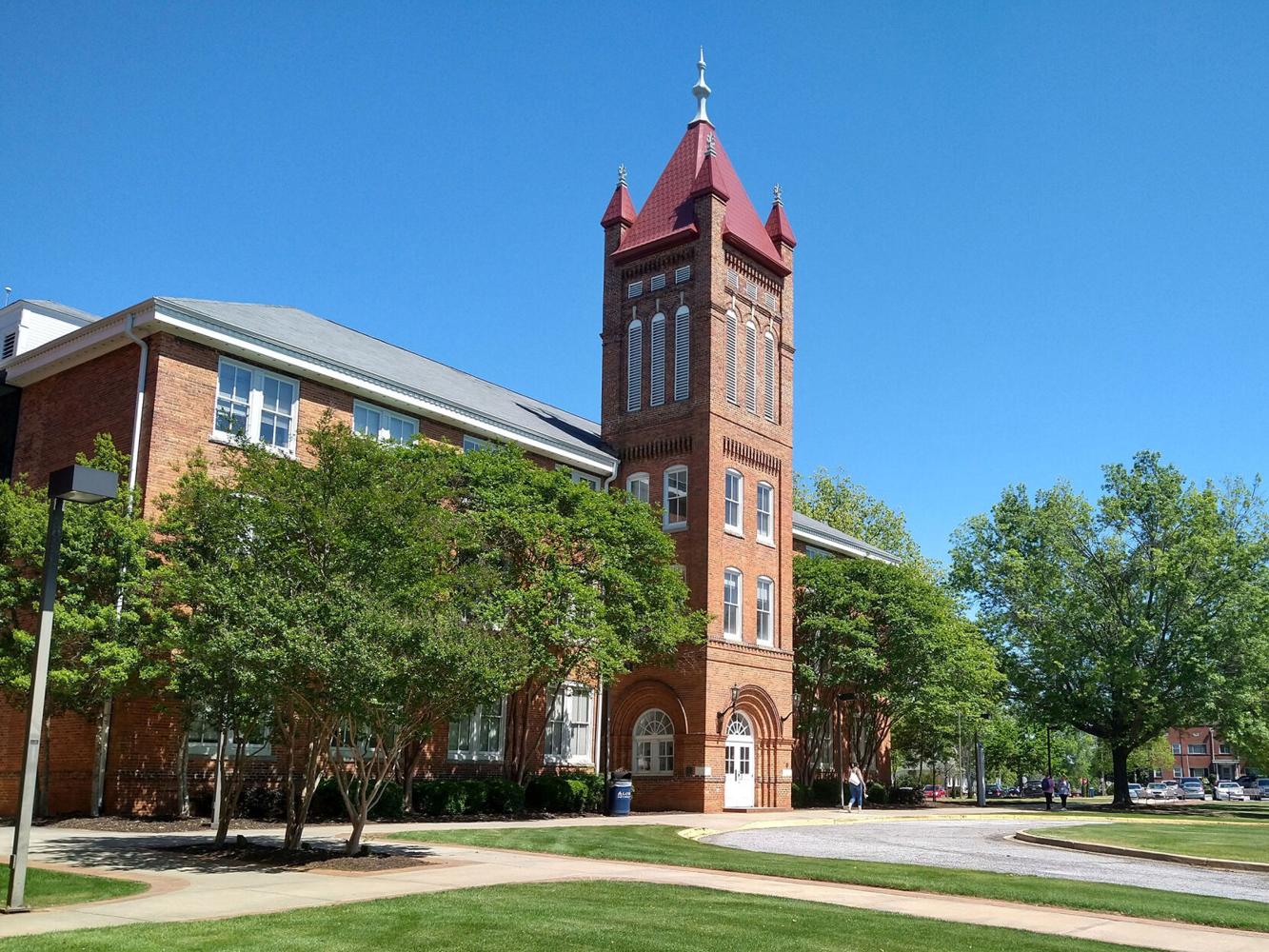 Lander honors Laurens County students on President’s List | News ...