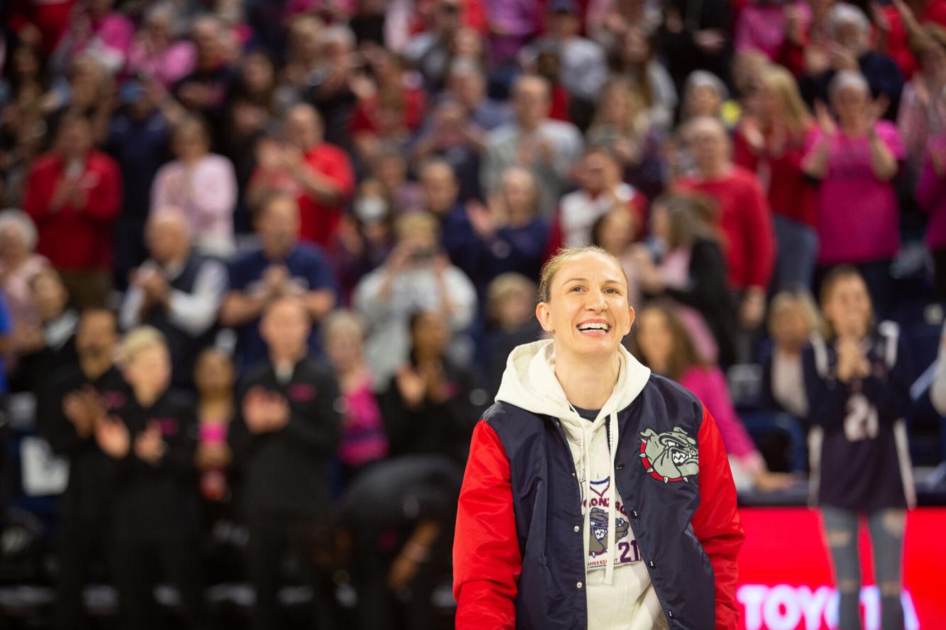 Courtney Vandersloot has No. 21 jersey honored in ceremony | Sports ...