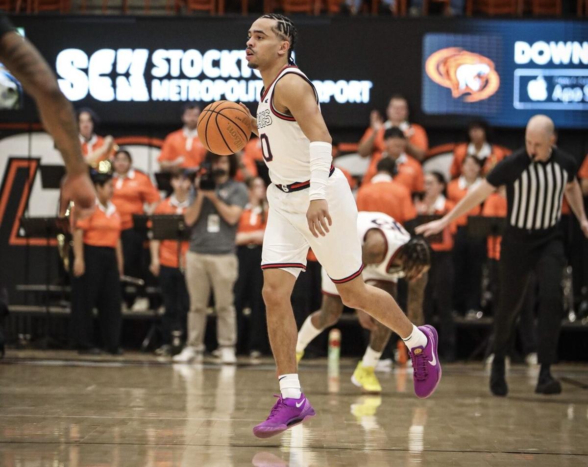 Nembhard breaks single-season assist record as GU beat Pacific 78-61 | Sports | gonzagabulletin.com