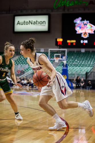 Women's basketball analysis: Emma Stach's gritty defense, timely ...