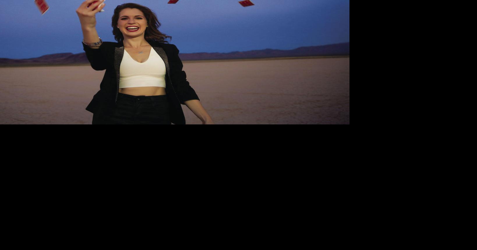 Merlin Award winner, Jen Kramer wows class of 2021 for their freshmen ...