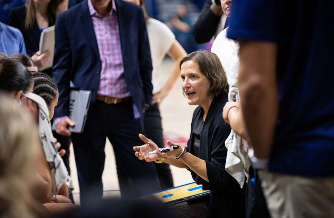 Lisa Fortier earns 300th career win as GU sweeps two-game road trip ...