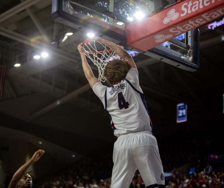 Khalif Battle scores 21, No. 4 Gonzaga dominates UMass Lowell in 113-54 ...