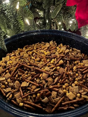 What’s in a recipe: Spice up the holidays with savory holiday Chex Mix ...