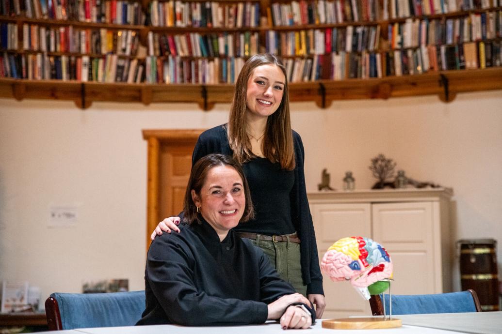 GU Professor brings new eating disorder treatment to Spokane | News ...