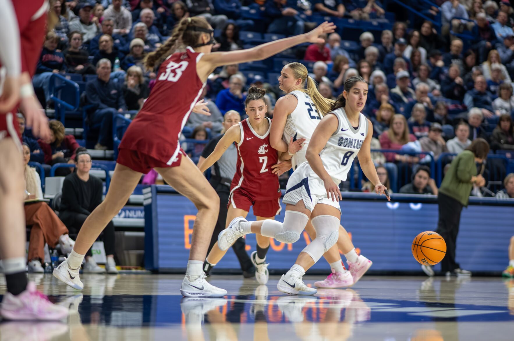 Women's basketball bounces back with dominant win over WSU | Sports ...