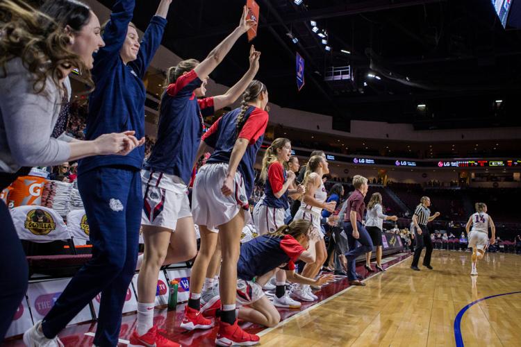 Women's basketball analysis: Emma Stach's gritty defense, timely ...