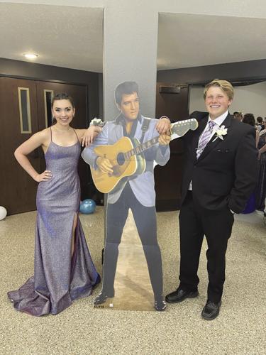 GHS Prom takes a trip back in time | | gothenburgleader.com