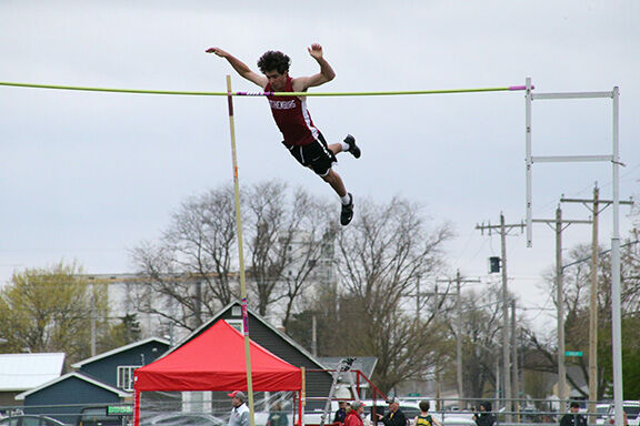 Swede Track Teams Bidding for State Meet | Sports | gothenburgleader.com