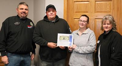 Chamber presents First Dollar Award | News | gothenburgleader.com