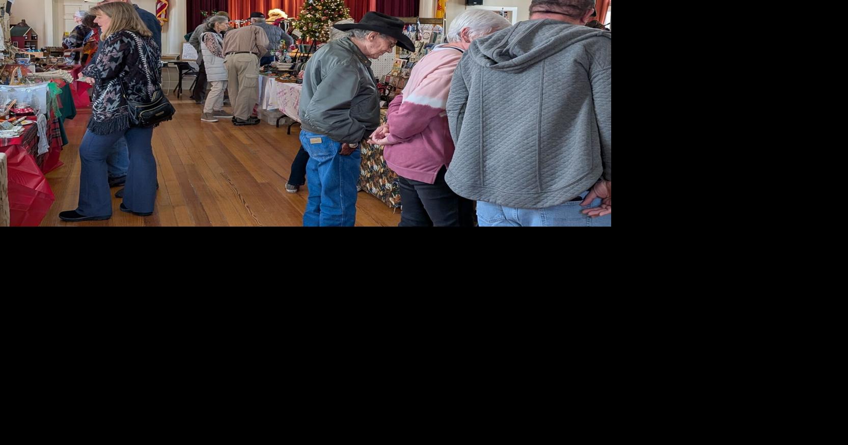 The Foothills Welcome The Holiday Spirit | Business | gpkmedia.com