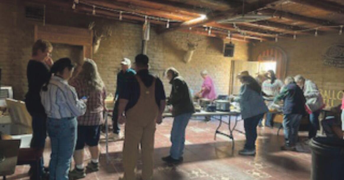 Annual Thanksgiving Day Potluck Success At Caballo Tavern | News ...