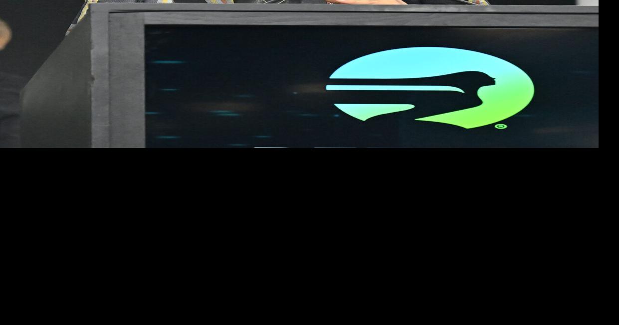 Michigan Gov. Gretchen Whitmer says US is 'ready for a woman president ...