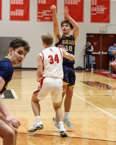 Decisive third quarter lifts Grand Haven past Spring Lake in Drawbridge ...