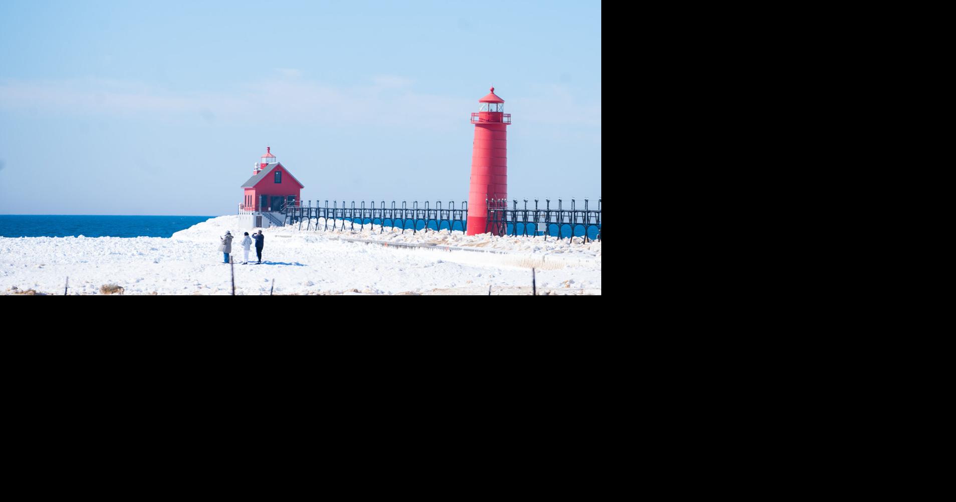 2 kayakers rescued after being stranded on ice shelf | Fire & EMS ...