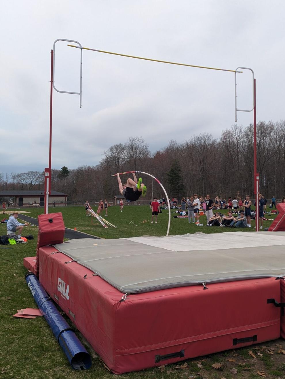 Spring Lake's Goran sets Michigan sophomore record in pole vault ...
