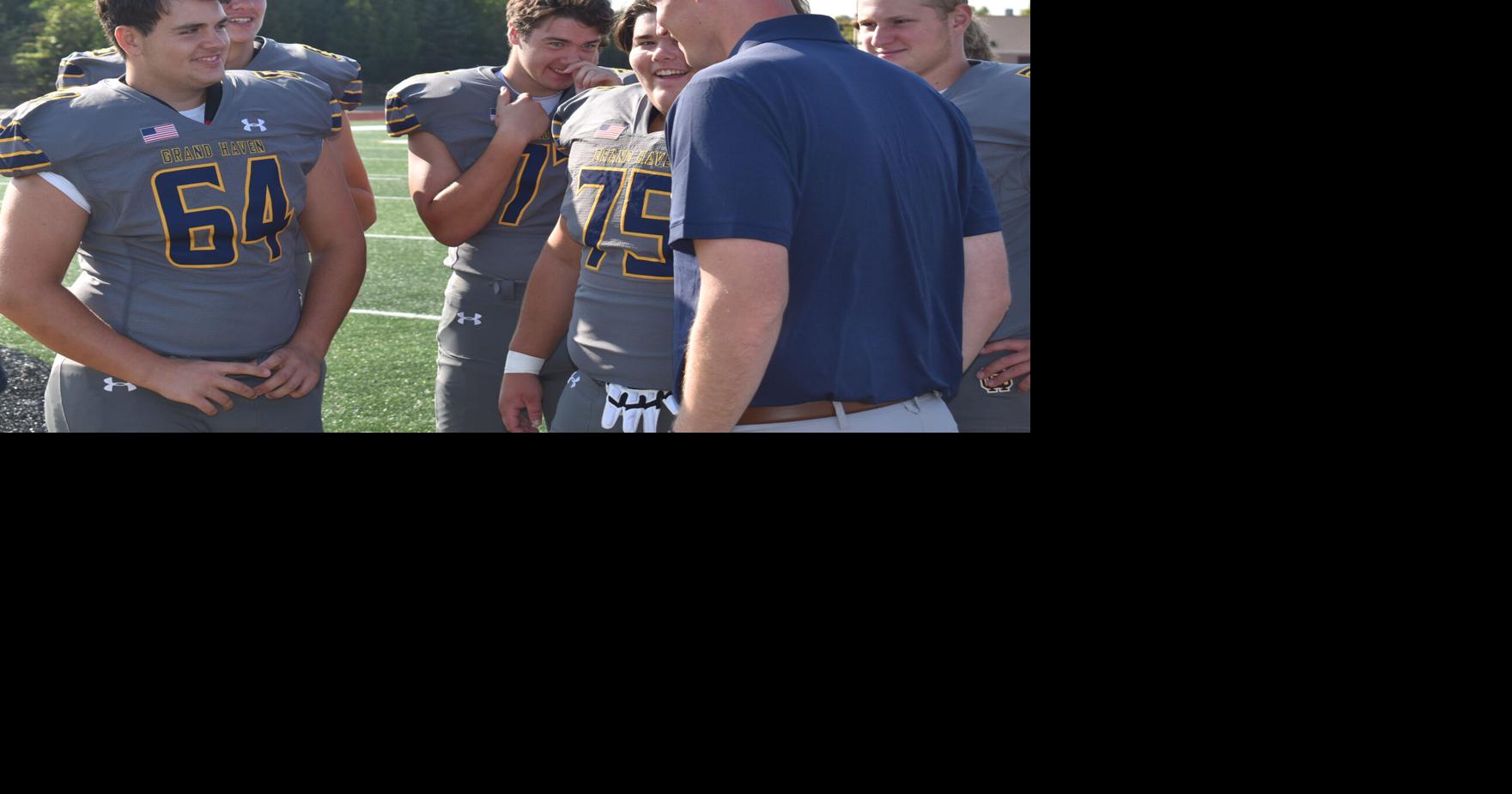 Bucs show off new look during photo day | Sports | grandhaventribune.com