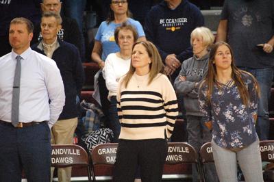 Former Buccaneer helps motivate current team | Sports ...